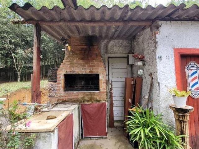 Chácara em São Lourenço da Serra, com área de 6.700,00 m² com casa simples