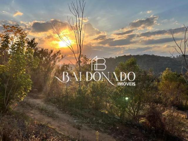 Chácara em Toledo MG á venda 20.000 m Com Escritura 8 km do centro da cidade