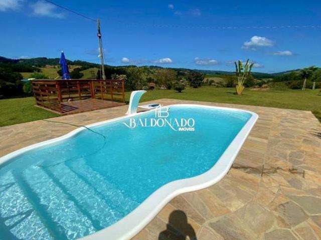 Chácara em Toledo MG à venda 4800m piscina aquecida LAREIRA