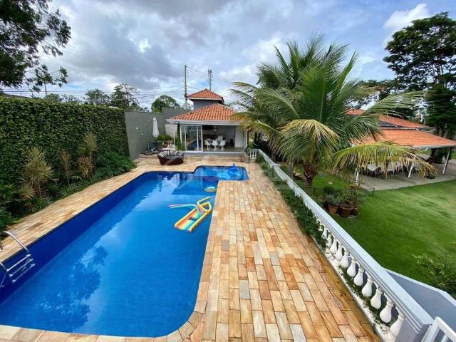 Chácara em Valinhos para compra no bairro Country Club, interior de São Paulo