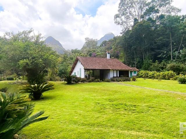 Chácara em Vargem Grande, Teresópolis/RJ de 60000m² 6 quartos à venda por R$ 1.799.000,00
