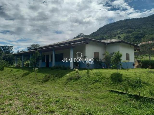 Chácara em Vargem SP com 3 dormitório sendo 1 suíte, Terreno de 7.000m