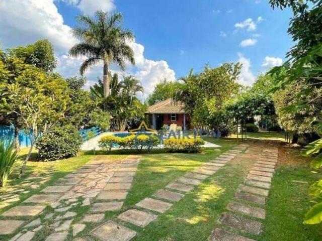 Chácara Espaçosa e Completa em Bairro Residencial – Excelente Localização