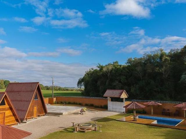 Chácara Espetacular em São José dos Pinhais, Lazer Completo e Espaço para Eventos