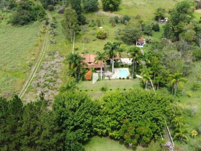 CHÁCARA ESPETACULAR EM SALESÓPOLIS