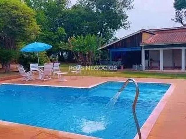 Chacara formada com Casa Piscina e Pomar Salto de Pirapora 2000m²