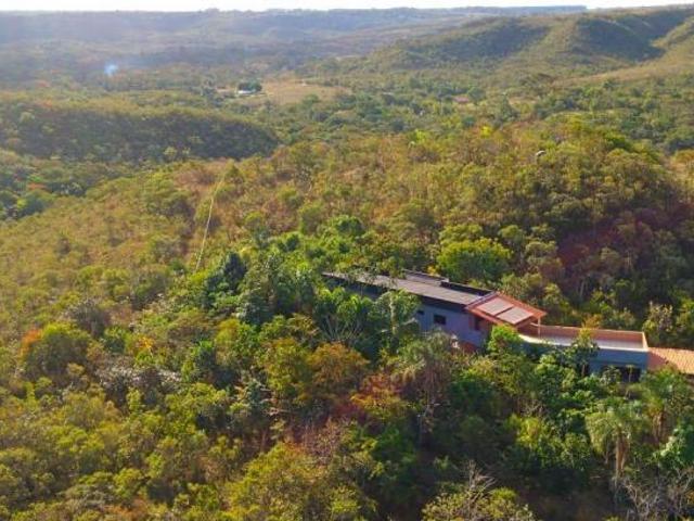 Chácara Formada, Casa com 4 Quartos, Pomar, Vista das Montanhas e Rio aos Fundos Altiplano Leste