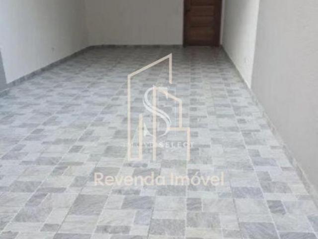 Chácara Inglesa Sobrado com 165m² 3 dormitórios, sendo 3 suítes e 2 vagas