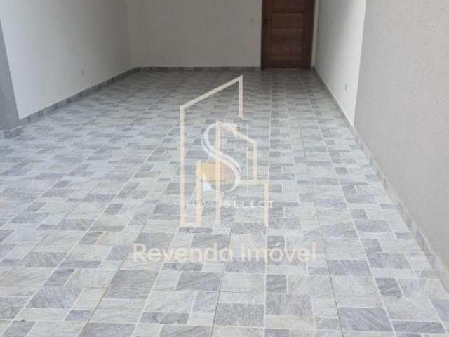 Chácara Inglesa Sobrado com 170m2, 3 dormitórios e 1 suíte