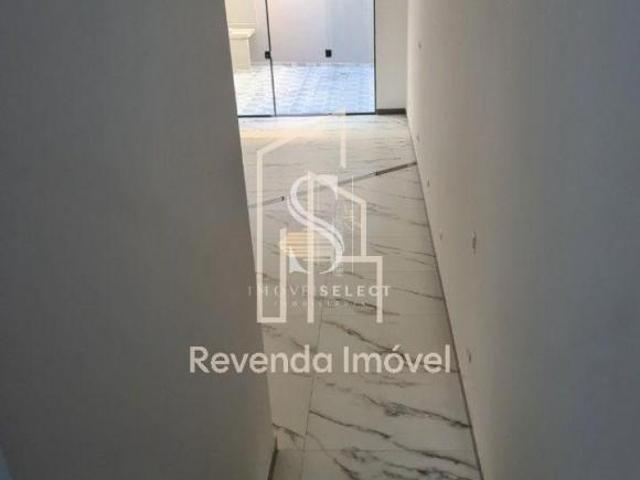 Chácara Inglesa Sobrado com 170m2, 3 dormitórios e 1 suíte