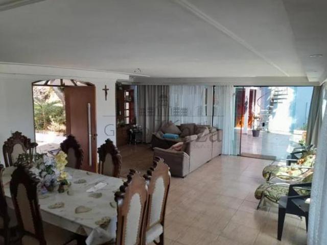 Chácara Jardim Santa Maria Condomínio do Fênix 3 Dormitórios 600m²