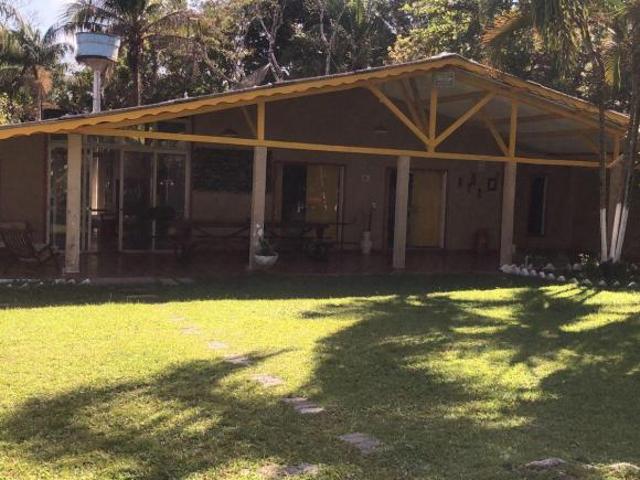 chacara linda 2400 m² casa de 325 m²