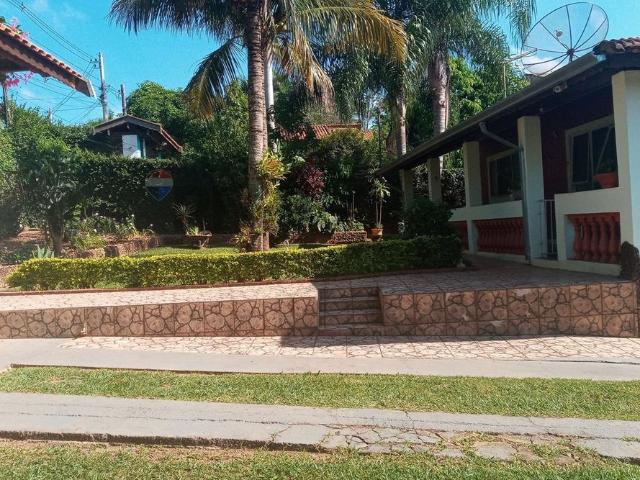 Chácara para alugar 3 dormitórios, 3 banheiros, churrasqueira e piscina R$ 3.490,00 Lago Azul Artemis