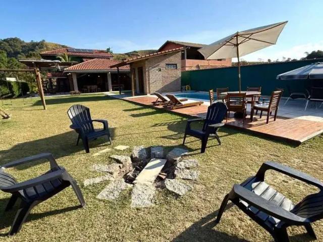 Chácara para Temporada em Guararema, Ajuda, 5 dormitórios, 3 suítes, 5 banheiros, 10 vagas