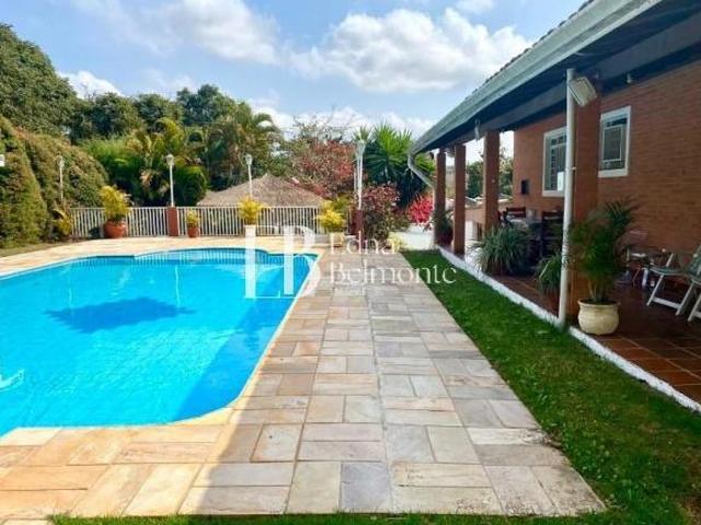 Chácara para venda com lazer completo e amplo espaço para acomodar a família Bairro Guacuri Jund