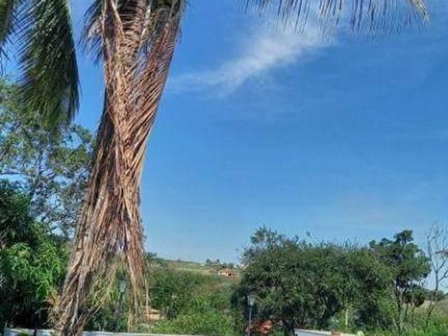 Chácara para venda e aluguel em Terras De Itaici de 205.00m² com 3 Quartos, 1 Suite e 8 Garagens
