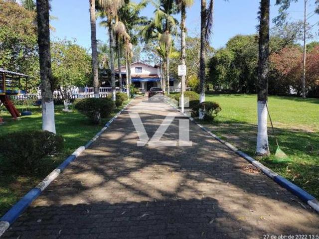 Chácara para venda em Cocuera de 7000.00m² com 6 Quartos, 2 Suites e 10 Garagens