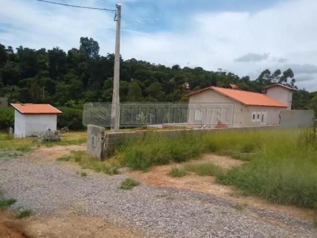 Chácara para venda em Colégio de 264.00m² com 3 Quartos, 3 Suites e 5 Garagens
