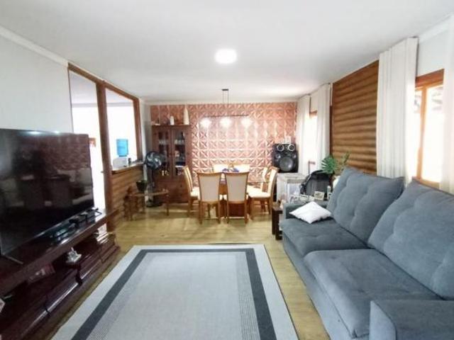 Chácara para venda em Colinas Do Mosteiro De Itaici de 450.00m² com 4 Quartos, 2 Suites e 5 Garagens