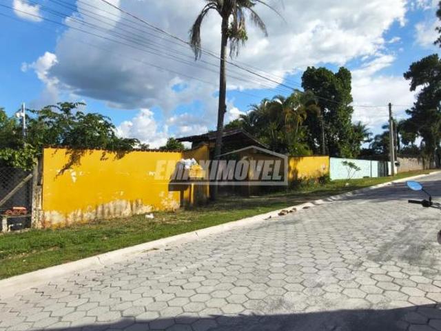 Chácara para venda em Colinas I de 2000.00m² com 4 Quartos, 2 Suites e 10 Garagens