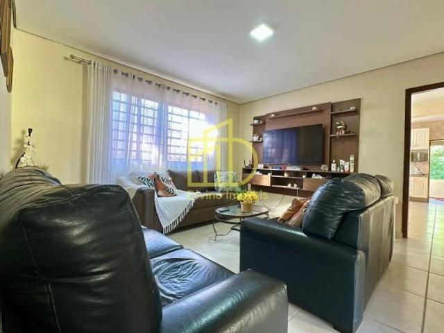 Chácara para venda em Colonial I de 1000.00m² com 3 Quartos, 1 Suite e 2 Garagens