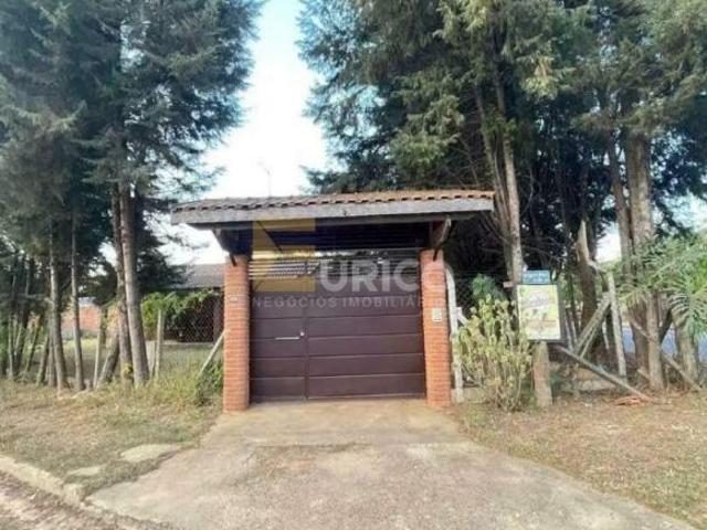 Chácara para venda em Caxambu de 200.00m² com 3 Quartos, 1 Suite e 4 Garagens