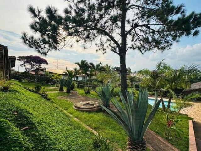 Chácara para venda em Caioçara de 1200.00m² com 4 Quartos, 1 Suite e 6 Garagens
