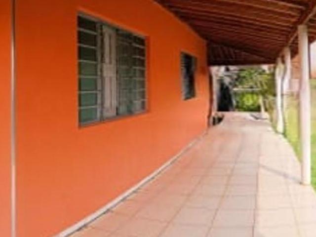 Chácara para Venda em Cambuí, 3 dormitórios, 1 suíte, 2 banheiros