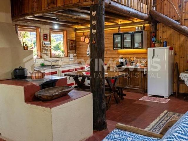 Chácara para Venda em Campos do Jordão, Quebradas, 4 dormitórios, 2 banheiros
