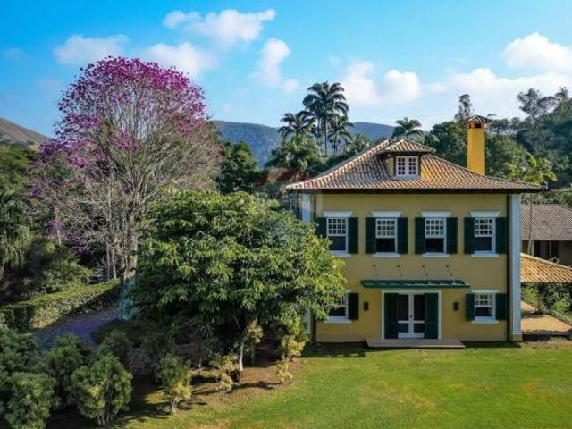 Chácara para venda em Centro de 1980.00m² com 8 Quartos, 8 Suites e 20 Garagens