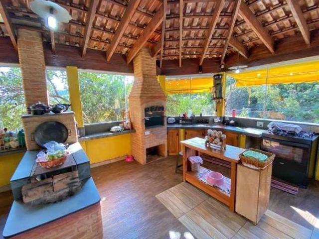 Chácara para venda em Centro de 23280.00m² com 4 Quartos, 2 Suites e 8 Garagens