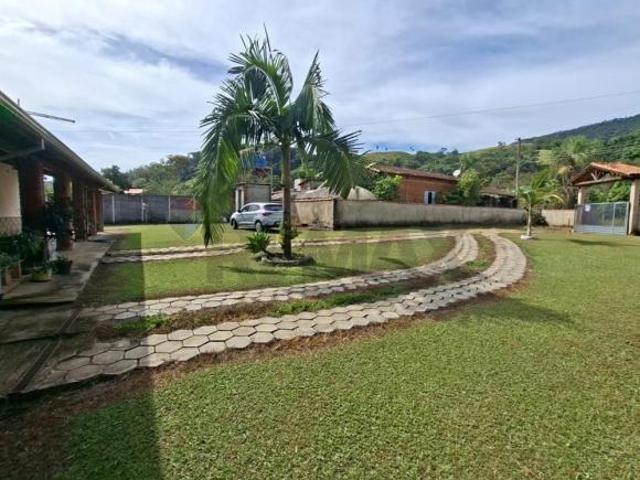 Chácara para venda em Centro de 400.00m² com 4 Quartos, 1 Suite e 24 Garagens