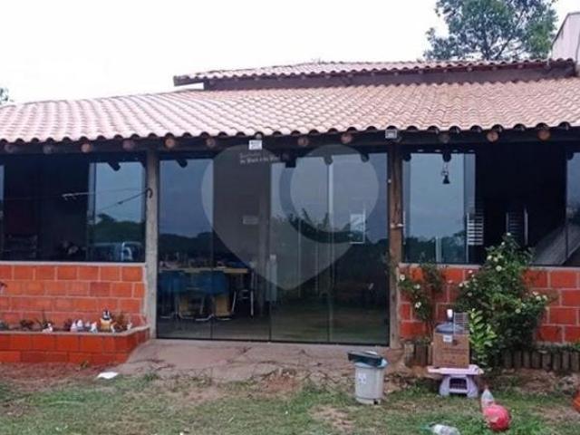 Chácara para venda em Centro de 90.00m² com 1 Quarto e 5 Garagens