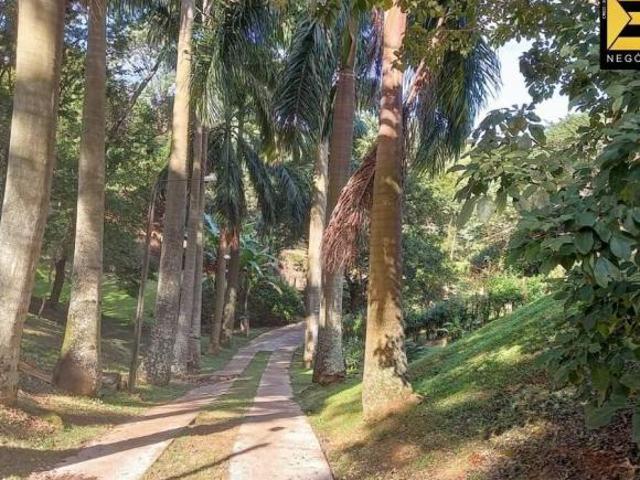 Chácara para venda em Chácara Village Flanboynt II de 470.00m² com 5 Quartos, 4 Suites e 8 Garagens
