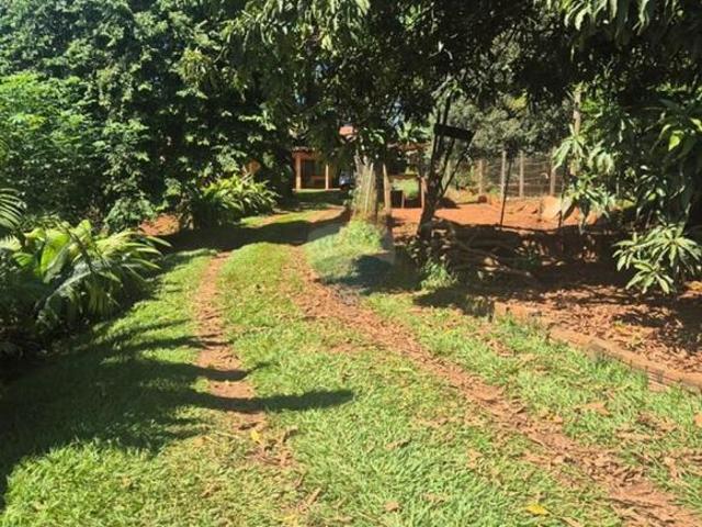 Chácara para venda em Chácara Freitas de 1000.00m² com 2 Quartos, 1 Suite e 2 Garagens