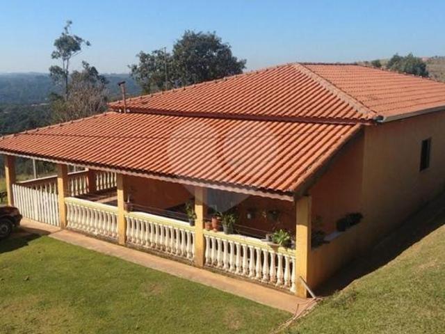 Chácara para venda em Chácara Ivoturucaia de 220.00m² com 3 Quartos, 1 Suite e 4 Garagens