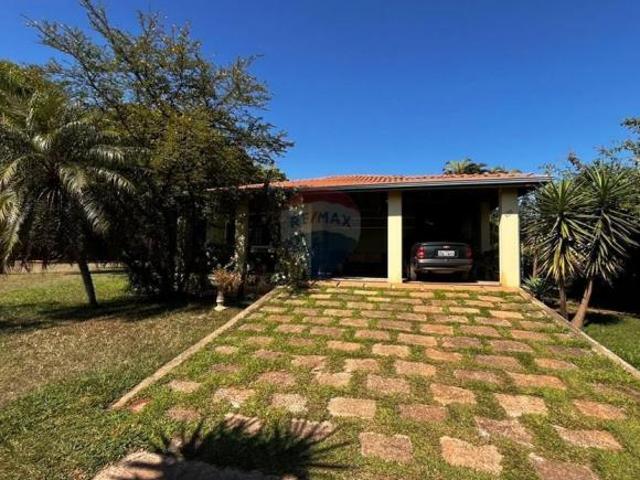 Chácara para venda em Chácara Recreio Alvorada de 216.00m² com 3 Quartos, 1 Suite e 4 Garagens