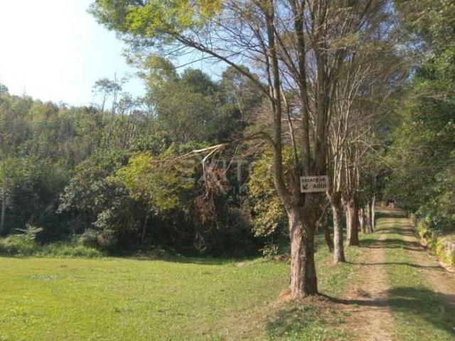 Chácara para venda em Chácara São João de 20000.00m² com 12 Quartos, 2 Suites e 8 Garagens