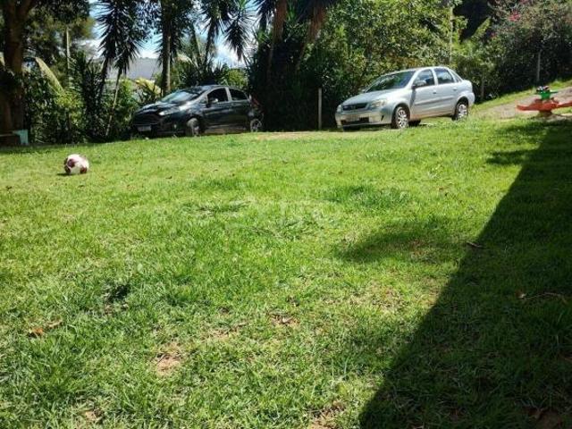 Chácara para venda em Chácaras Campo Limpo de 200.00m² com 3 Quartos e 4 Garagens