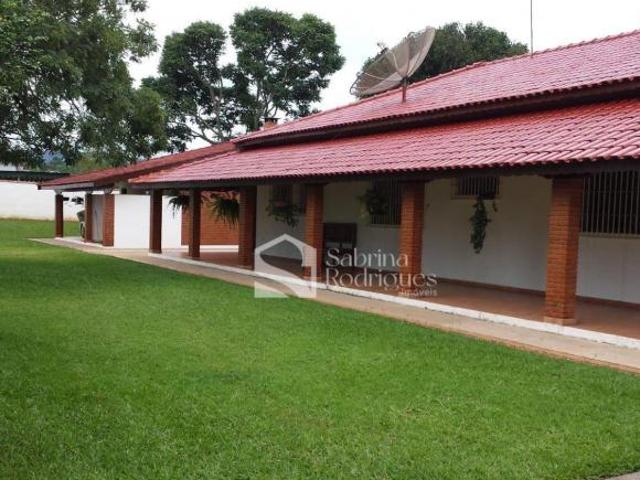Chácara para venda em Chácaras Abc de 565.00m² com 4 Quartos, 1 Suite e 8 Garagens