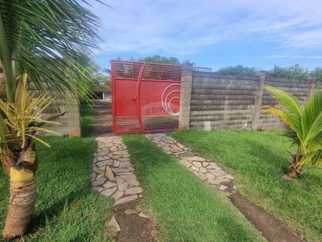Chácara para venda em Chácaras Acapulco de 200.00m² com 2 Quartos e 10 Garagens