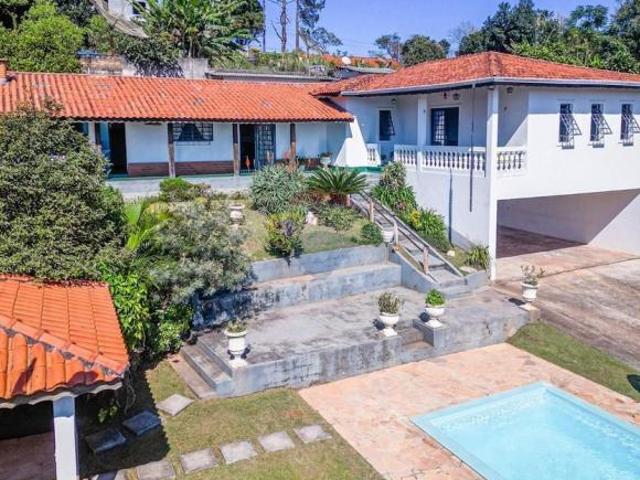 Chácara para venda em Chácaras Fernão Dias de 1125.00m² com 3 Quartos, 1 Suite e 4 Garagens