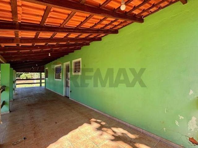 Chácara para venda em Chácaras Sol Nascente de 180.00m² com 3 Quartos, 1 Suite e 10 Garagens