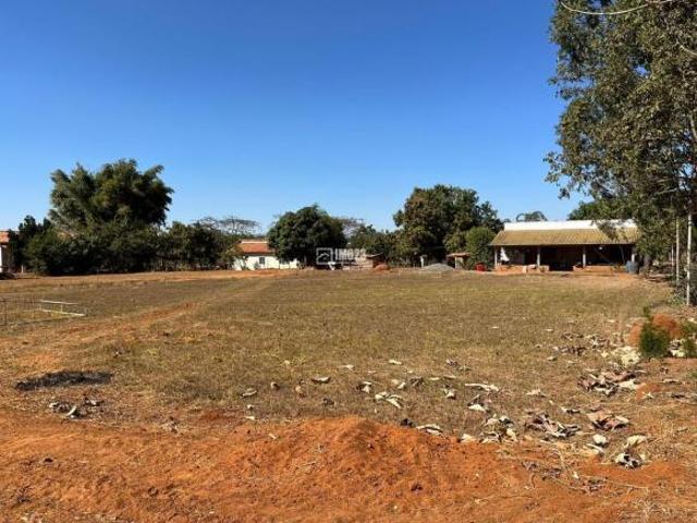 Chácara para Venda em Abadia de Goiás, Anhanguera, 3 dormitórios, 3 suítes