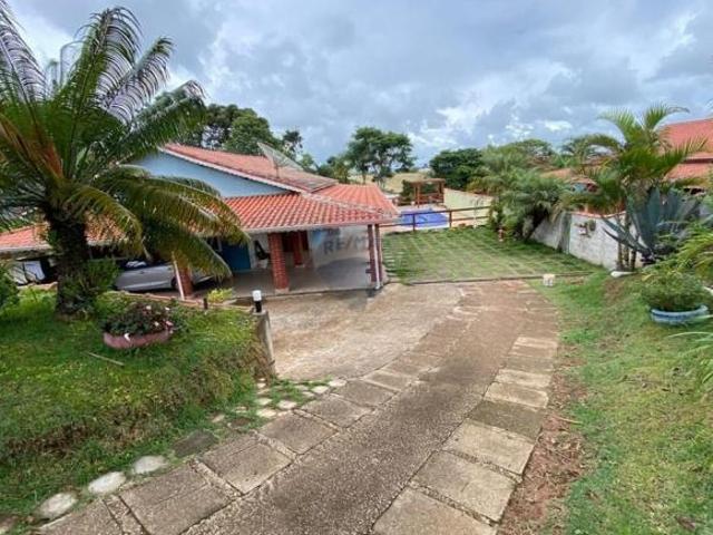 Chácara para venda em Altos Do Pinhal de 220.00m² com 4 Quartos e 1 Suite