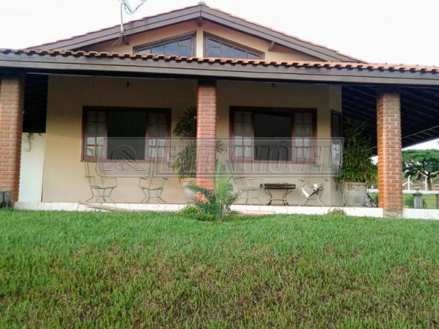 Chácara para venda em Alvorada de 424.00m² com 3 Quartos, 3 Suítes e 4 Garagens