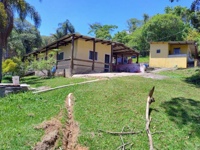 Chácara para venda em Alpes De Parnaíba em Santana De Parnaíba São Paulo de 2000.00m² com 3 Quartos, 1 Suíte e 3 Garagens
