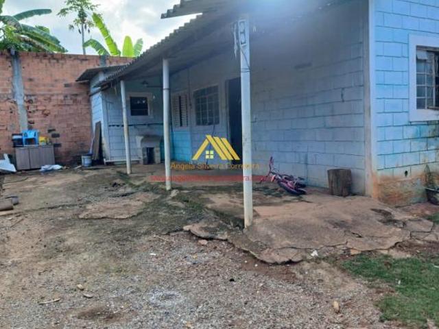 Chácara para Venda em Araçoiaba da Serra, Monte Bianco, 2 dormitórios, 2 suítes, 2 banheiros, 6 vaga