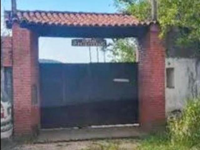Chácara para Venda em Araçoiaba da Serra, Araçoiabinha, 3 dormitórios, 1 suíte, 2 banheiros, 3 vagas