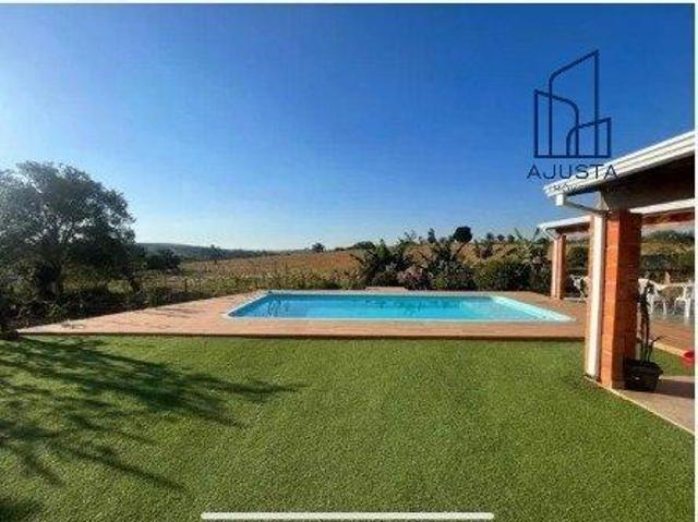 Chácara para venda em Araçoiaba da Serra de 136.00m² com 4 Quartos, 1 Suite e 10 Garagens
